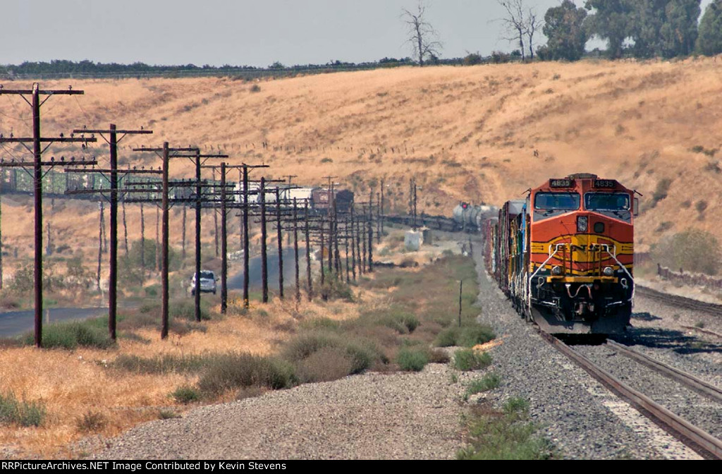 BNSF 4835